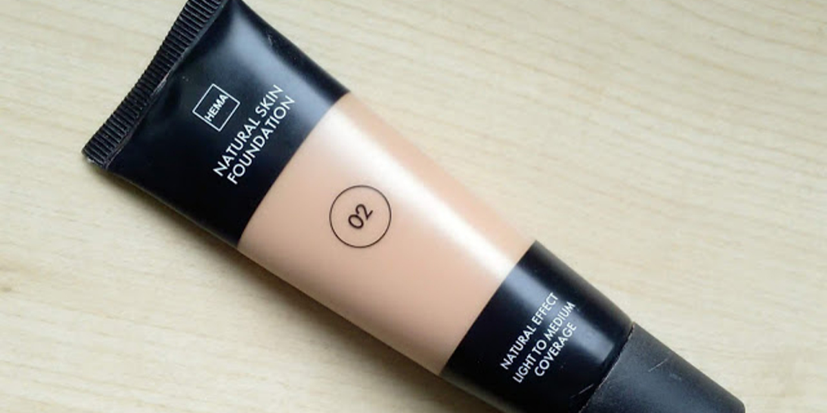 Hema Natural Skin Foundation #02 – review and swatches